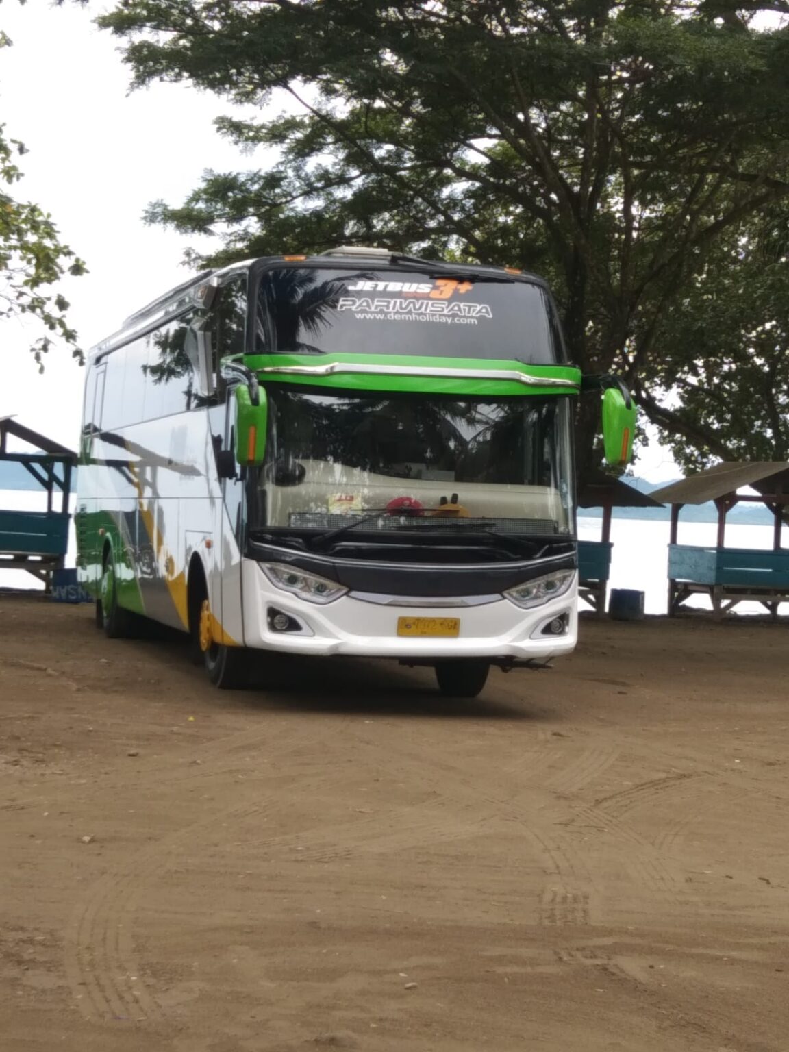5 Tips Sewa Bus Bandung Malang untuk Rombongan - Dem Holiday