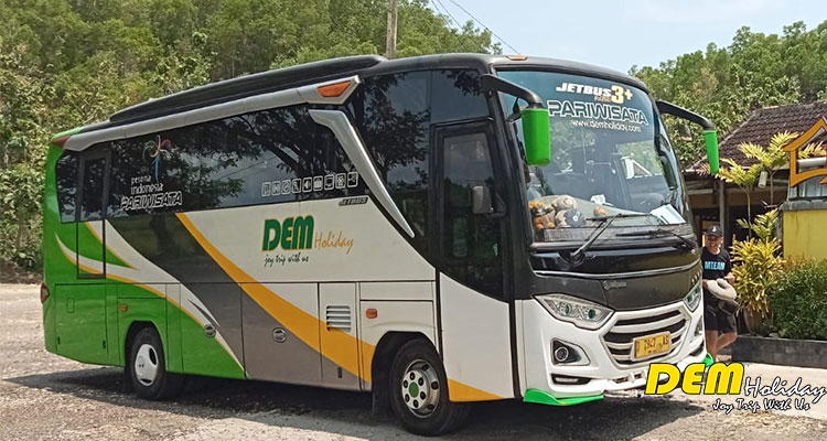 Sewa Bus Pariwisata Dem Holiday - Dem Holiday